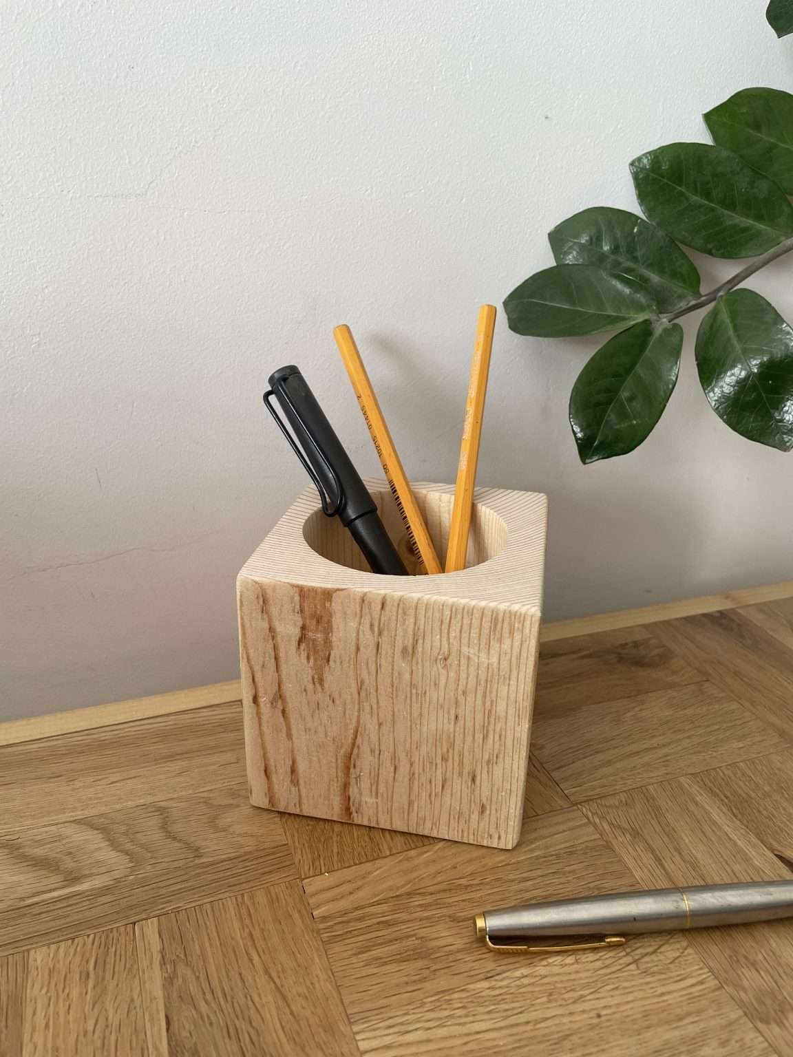 Reclaimed rustic pen pot / desk tidy - Crowfoot Salvage